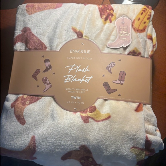 Envogue | Bedding | Envogue Plush Blanket Super Soft Cozy Cowboy Boots ...